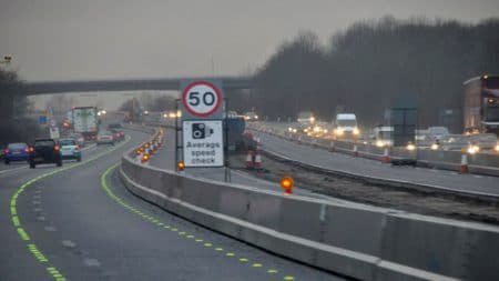 What to do if you breakdown or suffer a puncture on a motorway? Getting ...